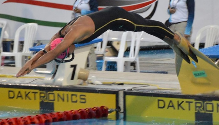 Natación con aletas y su competencia en el Meta