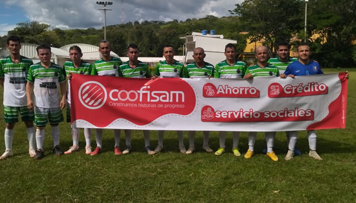 Departamental Senior Master de fútbol llegó a su octava fecha