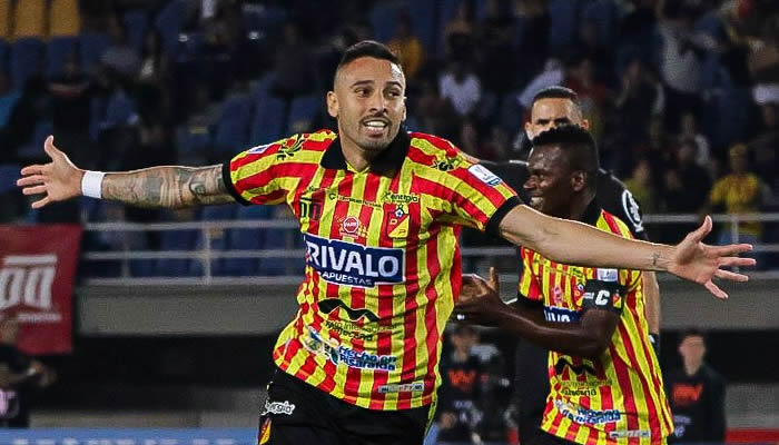 José Moya titular en derrota del Pereira ante el Alianza FC